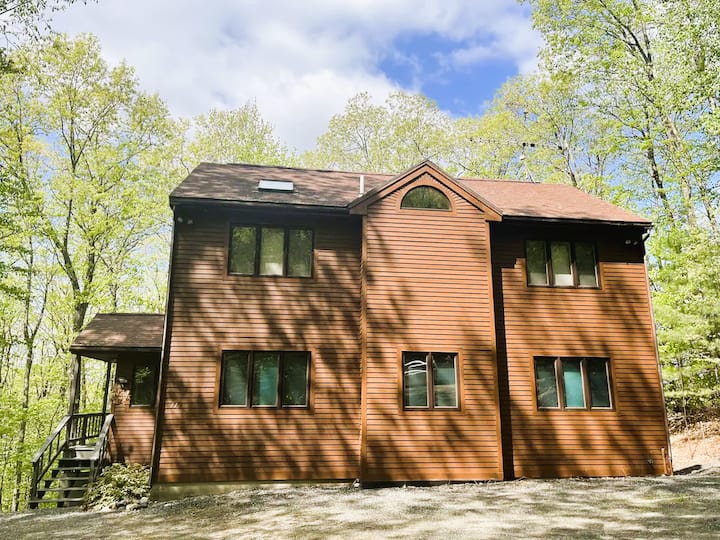 Beautiful Waterville Estates - Campton, NH