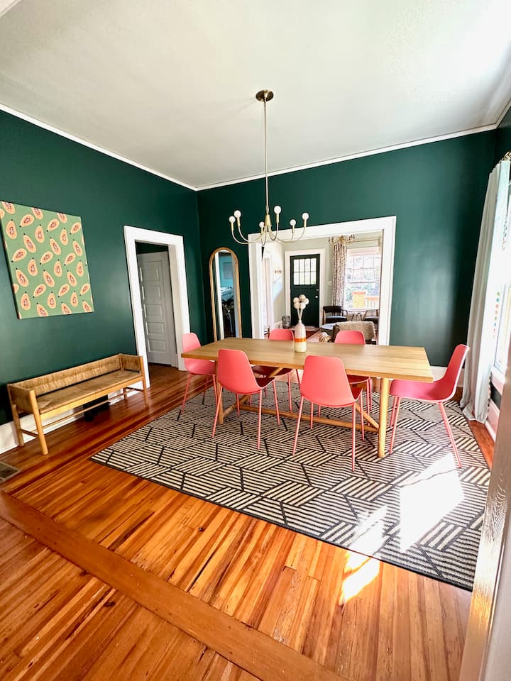 Sunshine Bungalow Downtown - Winston-Salem, NC