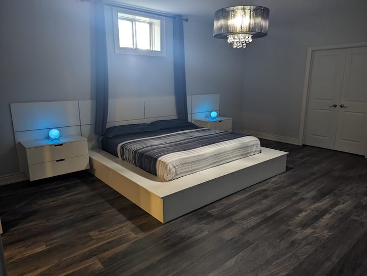 Large Room Rental - Grimsby - Grimsby