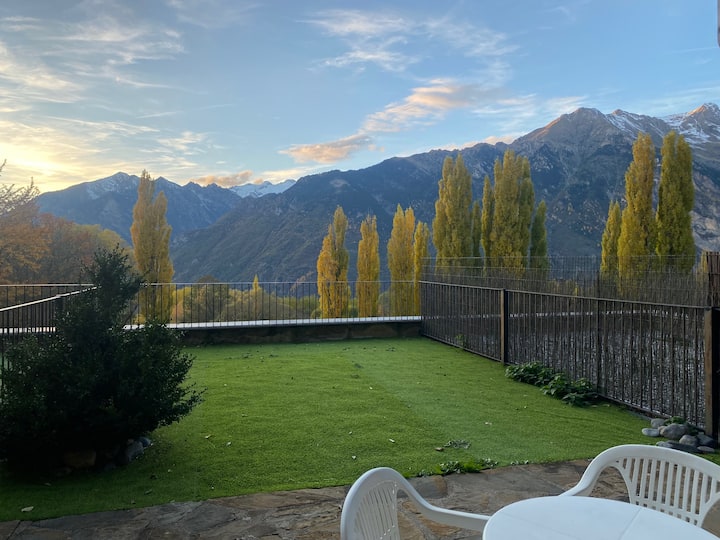Bonito Apartamento En Cerler Con Jardín Privado. - Chía