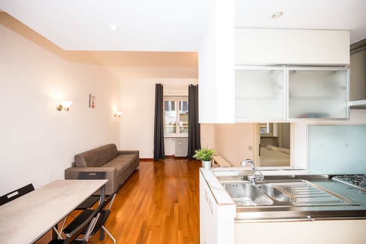 Shortmi Garibaldi - Milano