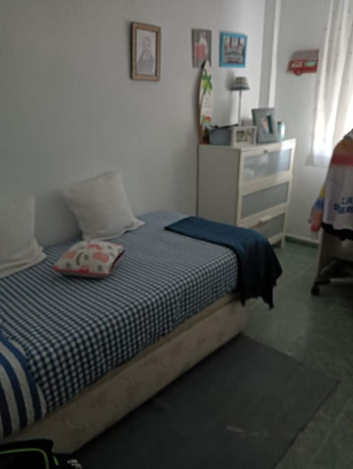 Habitación Calle Isla Cristina - Huelva
