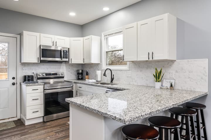 Cozy Home 5 Min From Downtown Knoxville! - Knoxville, TN