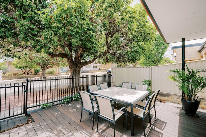 Sunny, Modern Home In Central Mount Lawley - Ascot