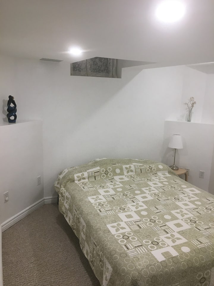Beautiful Basement Apartment - Vaughan