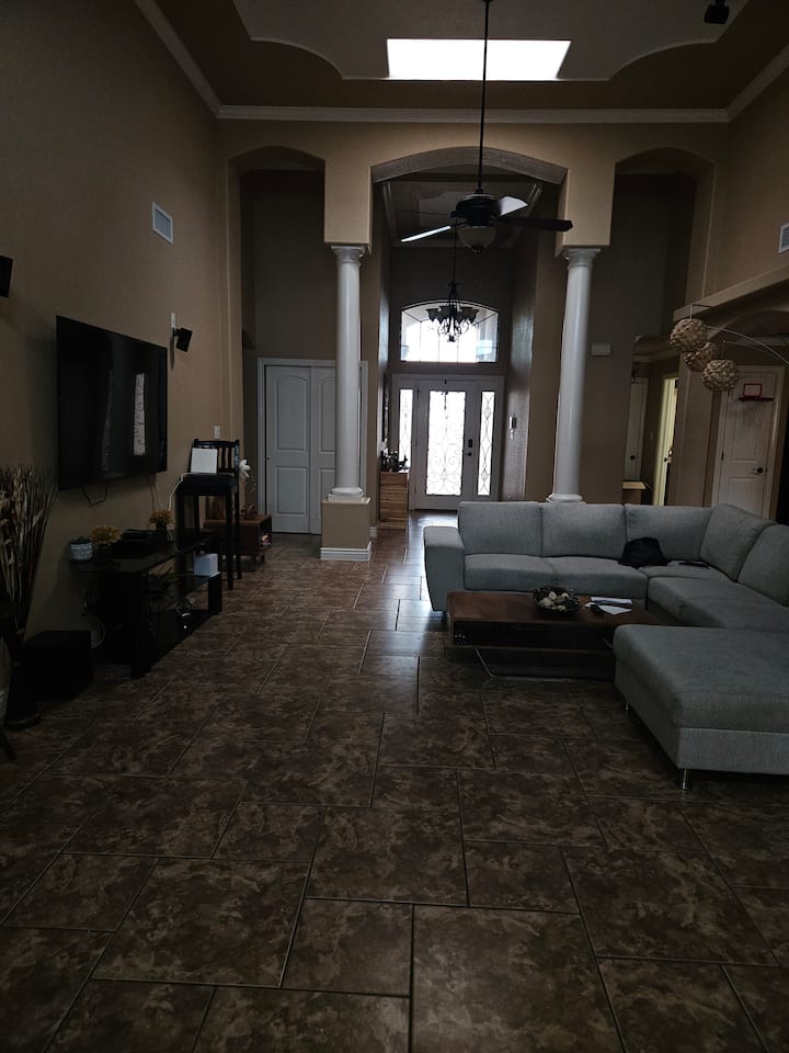 Casa De Reyes - El Paso, TX