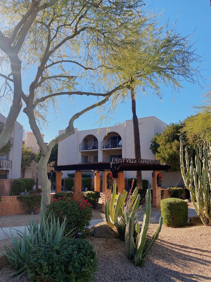 Entire Condo In Arcadia Proper - Phoenix, AZ