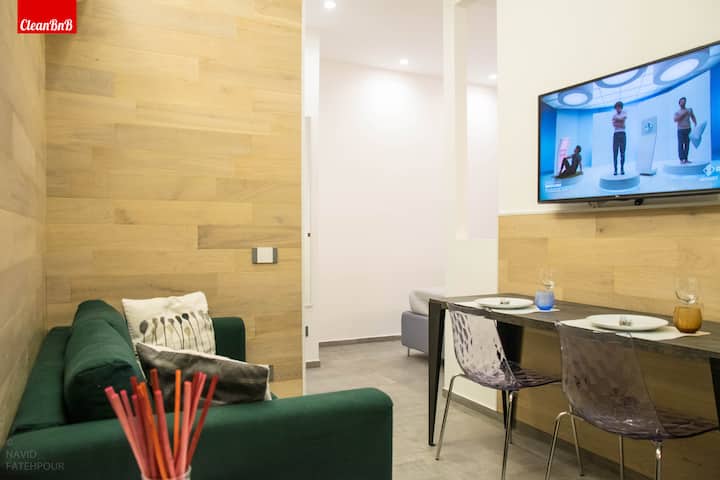 Guesthost - Largo Leopardi Essential Apartment - Rome