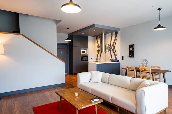 Spacious 2br Residence Flat In Beyoğlu W/pool,gym - Şişli