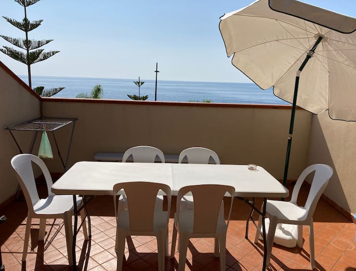 Mansarda Fronte Mare - Roccalumera