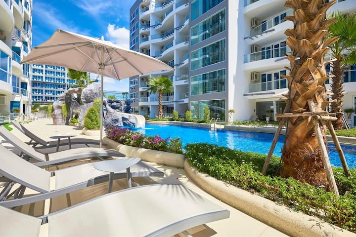 Grand Avenue I Central Location I Monthstay Z - Pattaya City