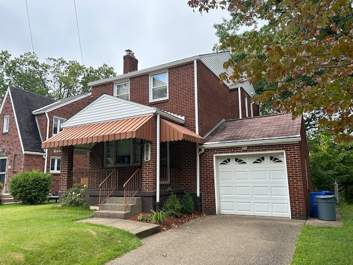 Lovely House Near Cmu, Upitt, Acrisure W/ Parking - Pittsburgh, PA