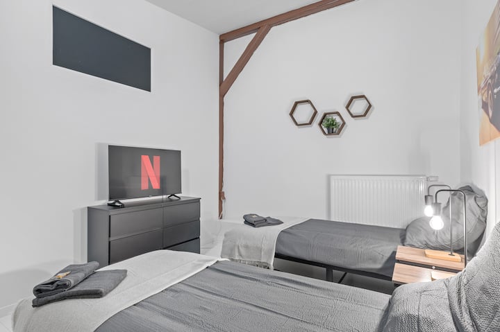 Es01 Große Wohnung Für 8er Teams - Ostfildern