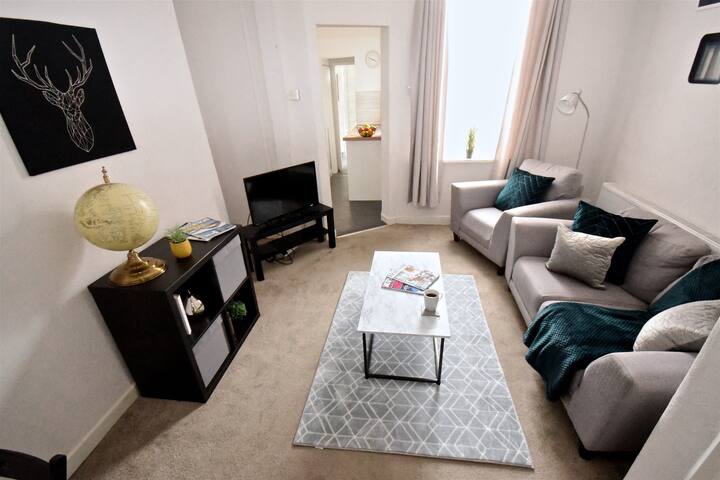Two Bed Apartment Close To Bae - Barrow-in-Furness