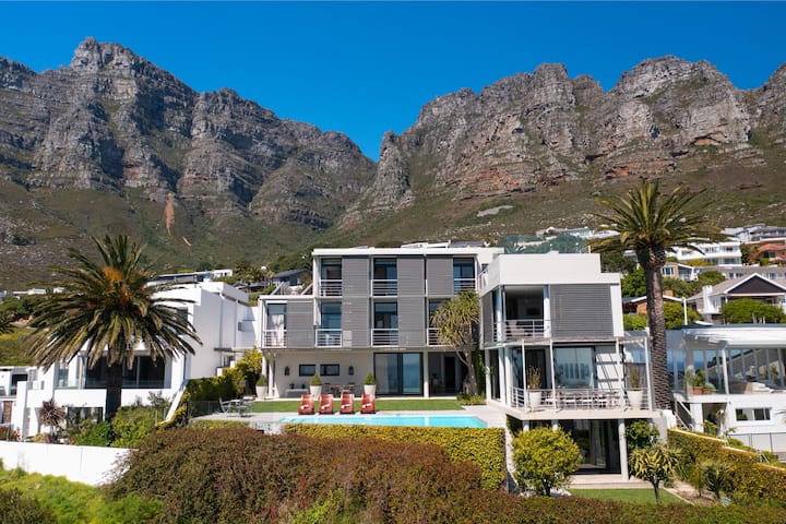 Variety Villa - Camps Bay