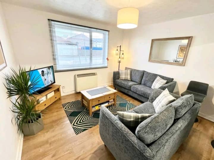 Lovely 2 Bed With Free Parking - Loch Ness