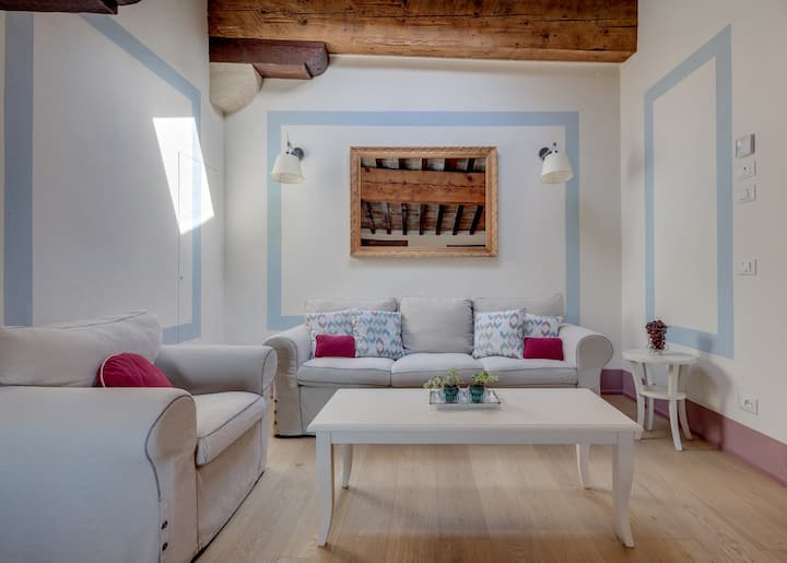 Attic Flat For 4 Adults With Pool Bardolino - Garda