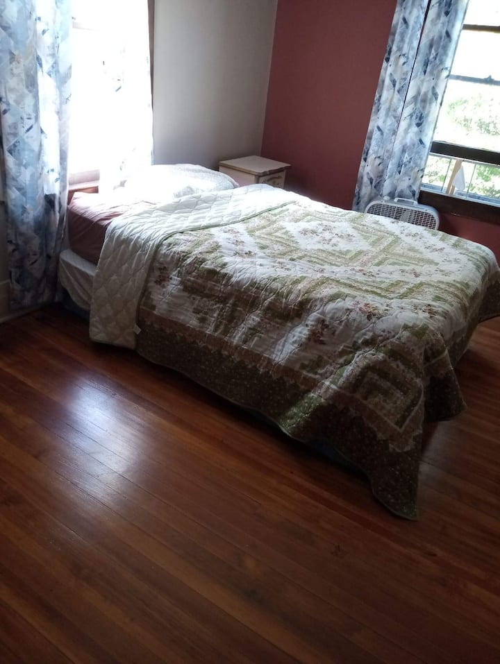 Modest Accommodation 4 Travelers - Rochester, NY