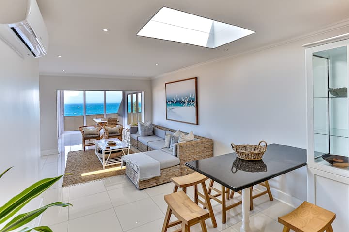 Les Dauphine 3 - Premier Beach Front Apartment - Dolphin Coast