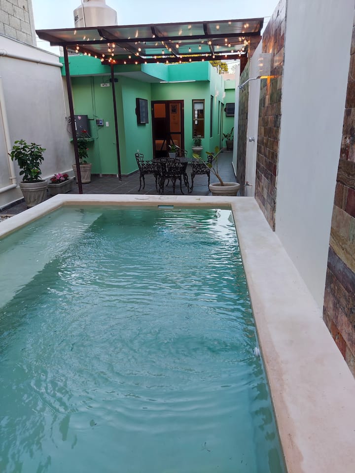 Casa Cómoda Céntrica Con Aire Acond. Y Piscina - Mérida, México