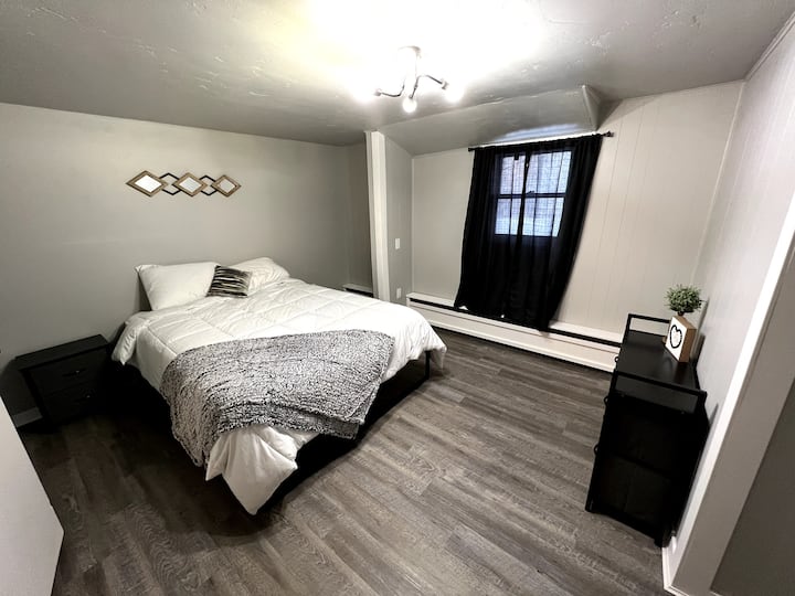 Updated Quiet Conveniently Located Home - Casper, WY