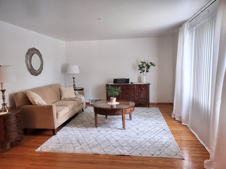 Entire 2.5 Bdr Apt, Short & Long Terms - Greece, NY