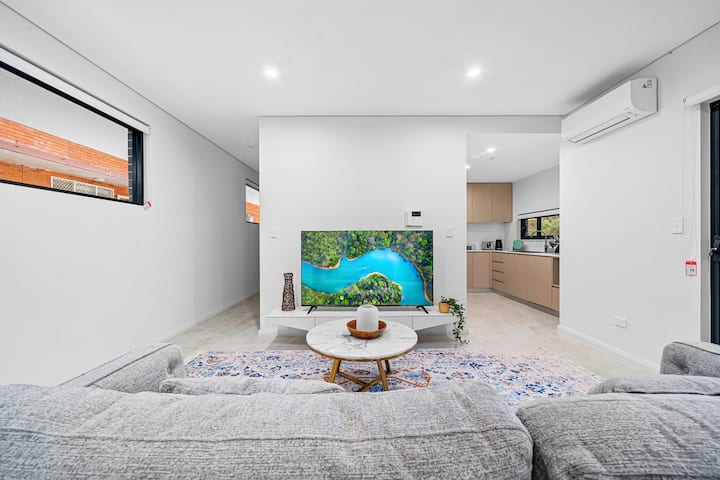 Homebush Modern Two Bedroom Apt.a02 - Strathfield