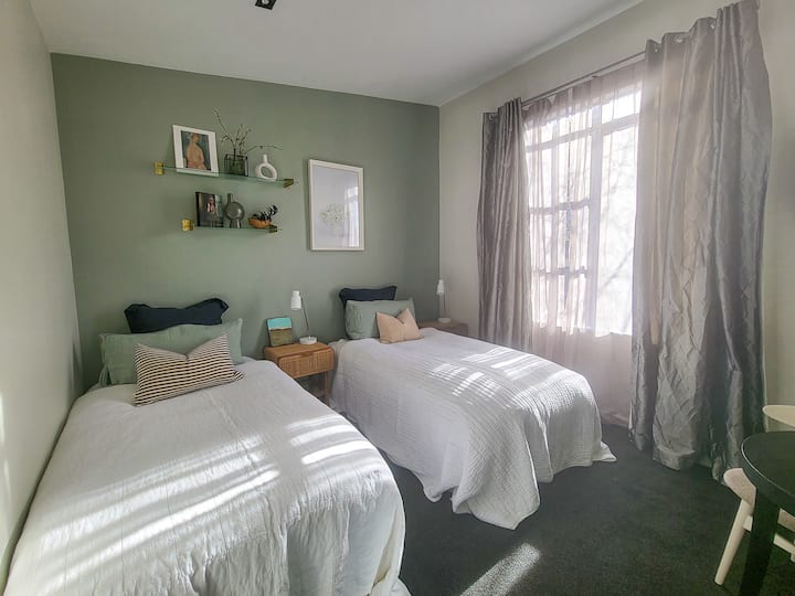 Artist Photographers Home Studio - Auckland