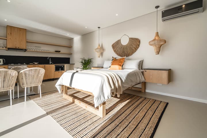 View 16 | Family Escape - Camps Bay