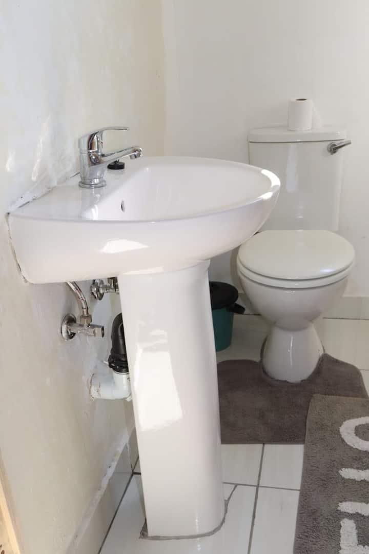 Azm Guest House - Mthatha