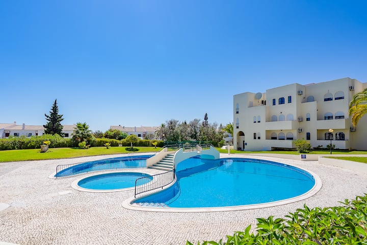 2b Apt By Beach&alvor City Centre With Pools & Ac - Alvor