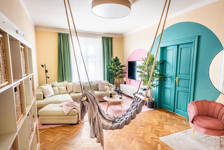 4br + 2bath Peppa Pig Luxury Family & Groups Apt - Praga