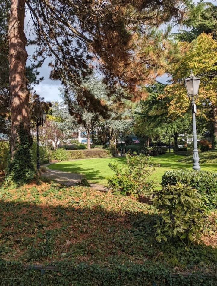 Gartenwohnung 6 P. Düsseldorf - Düsseldorf