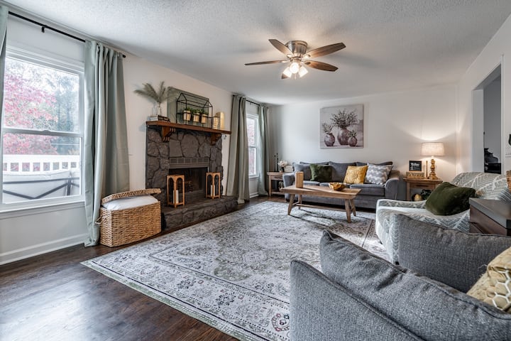 Quiet Home Near Kennesaw & Marietta | Fast Wifi! - Canton, GA