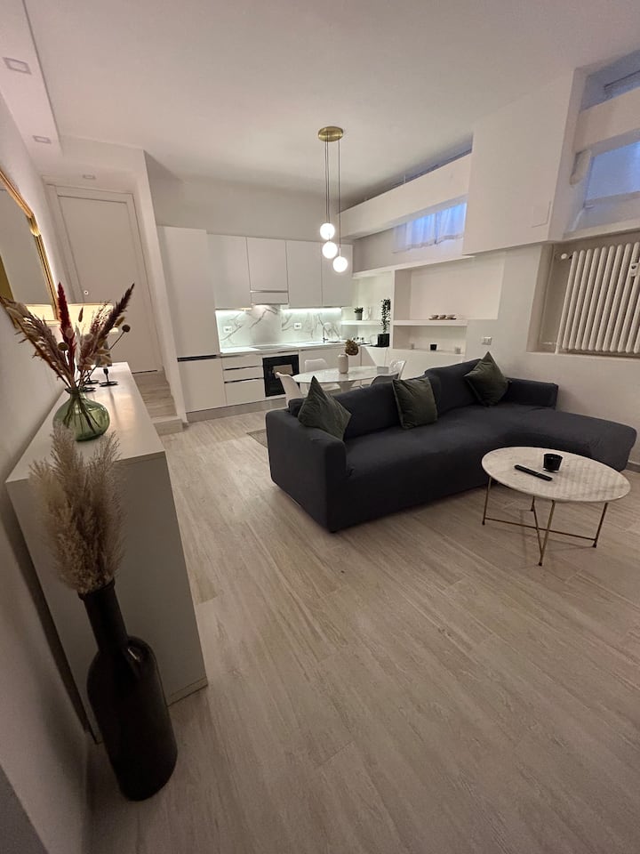 Appartamento In Centro A Milano - Milan