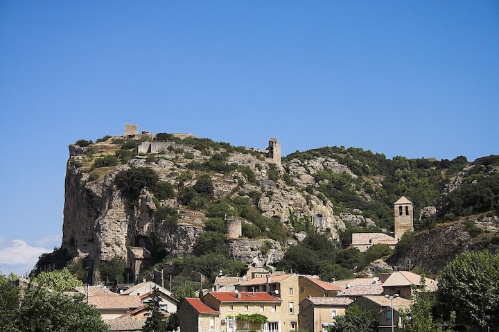 Centre-ville De Mornas - Mornas