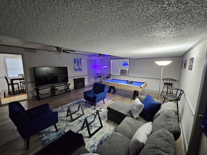 Hidden Gem | 3bd, 2fb W/jacuzzi + Pool Table - Bonaire, GA