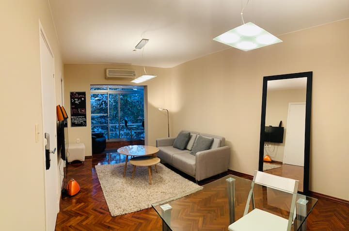 Apartamento Espectacular - Tres Cruces - Wifi - Ac - Montevideo