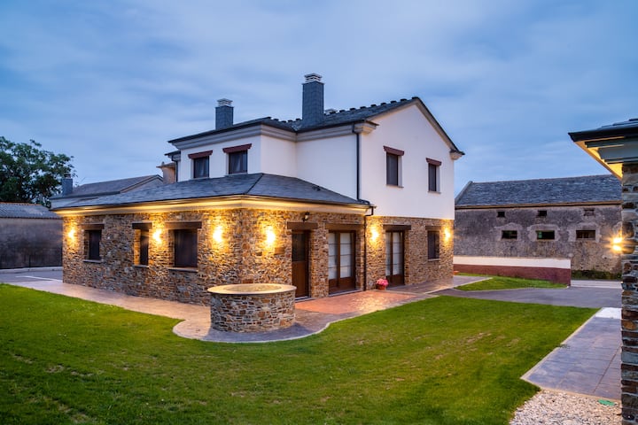 Aptos Lola Penarronda - A Rubia 28a01 - Tapia de Casariego