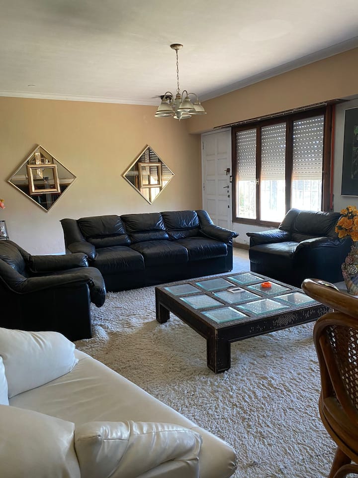 Beach House: Up To 18 Guest, Near To The Beach - Mar del Plata