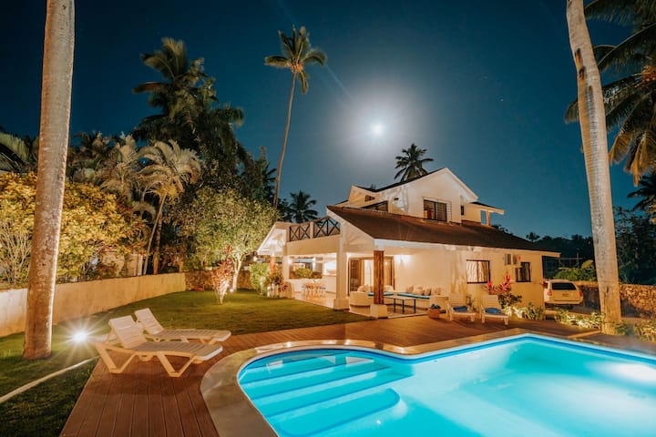 Beautiful Villa 3 Bedroom Private Pool, Beach 80ft - Dominican Republic
