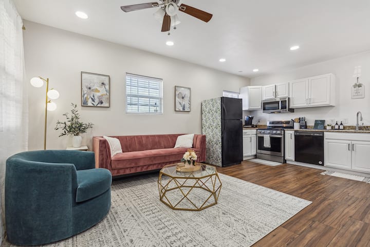 Chic 2br/1ba Close To Deep Ellum & Downtown Dallas - Dallas