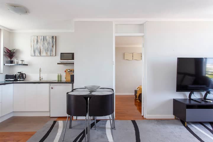 Freo Central Apartment With Views - Fremantle Station