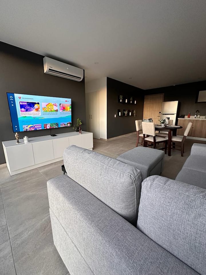 Cozy Living Space With City View In San Salvador - San Salvador