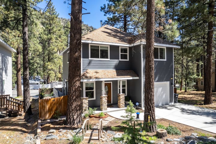 The Snooty Deer Wrightwood - Wrightwood, CA