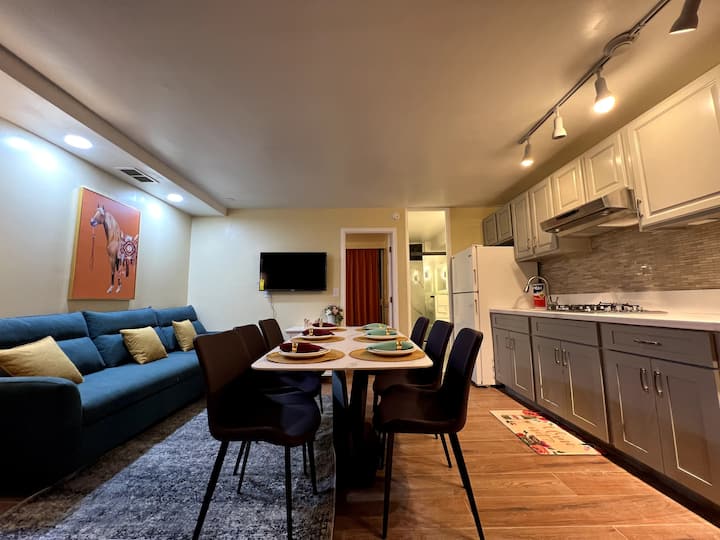 Welcoming Waikiki Legal Apt 3b+2b, 1 Free Parking - Honolulu, HI
