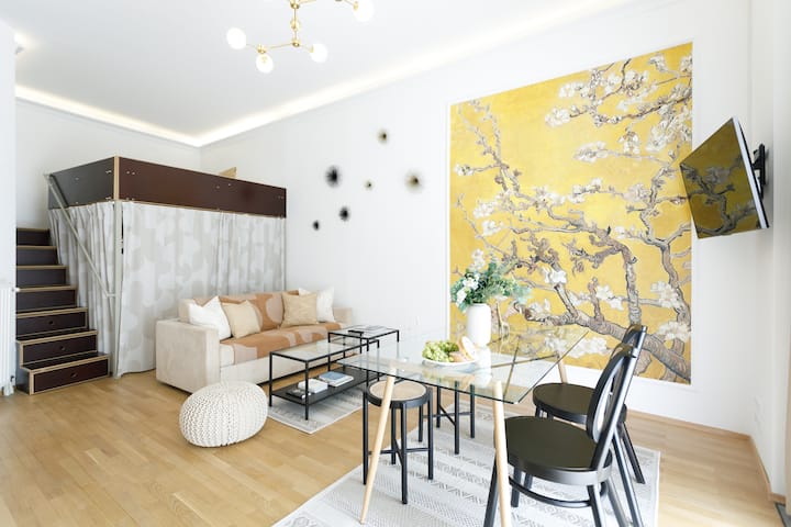 Central Location: Naschmarkt & Balcony - Wien