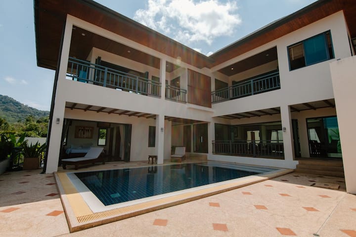 Ocean View Villa - 푸켓