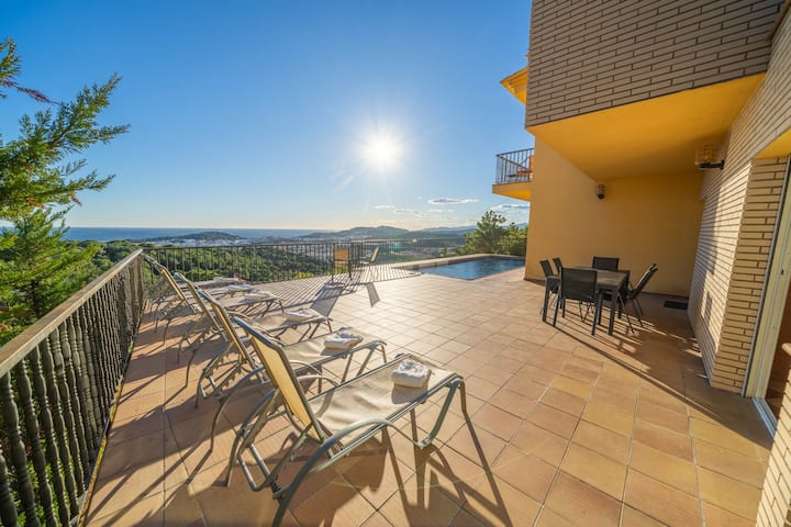 Villa Mare Nostrum, 12 Pers., Panoramisch Zeezicht - Lloret de Mar
