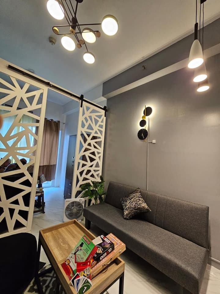 Dubai-inspired Condo Staycation -Breeze Residences - Ninoy Aquino Airport (MNL)